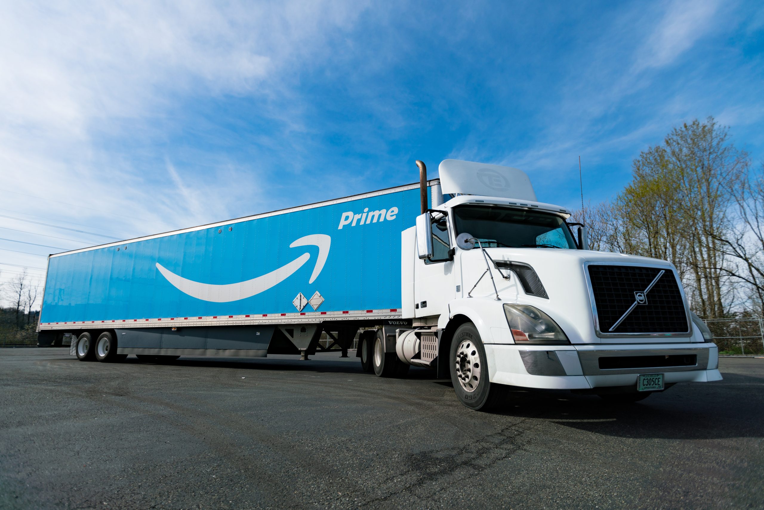 Amazon & Orbital Materials partner for data centre decarbonisation ...